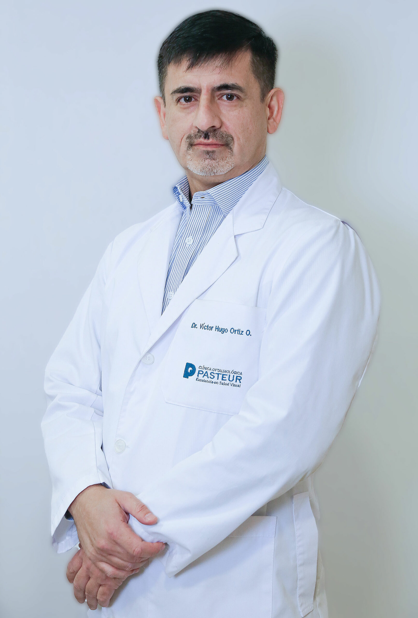 Dr. Víctor Hugo Ortiz Ojeda - Clinica Pasteur